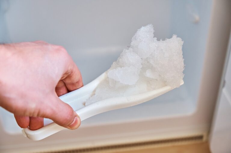 What to Do With Food When Defrosting the Freezer