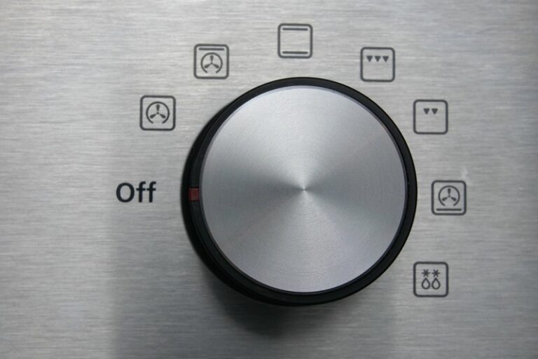 Should You Turn Your Oven Off at the Wall When Not Using It?